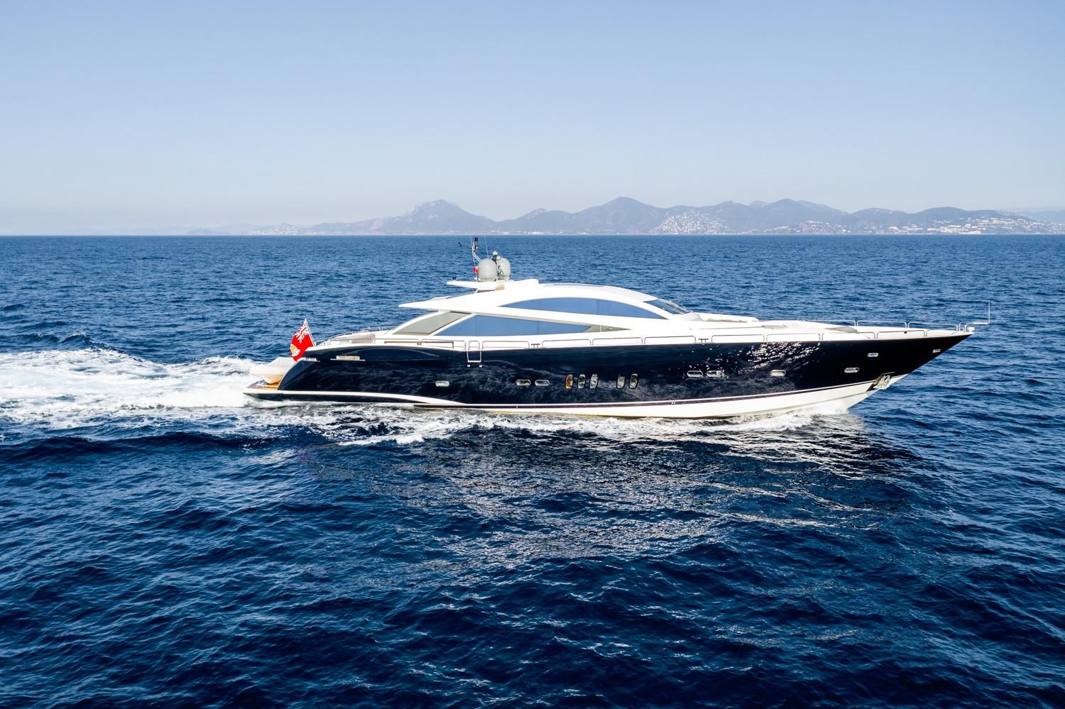 2005 107 11 Sunseeker Predator 108 Boats for Sale
