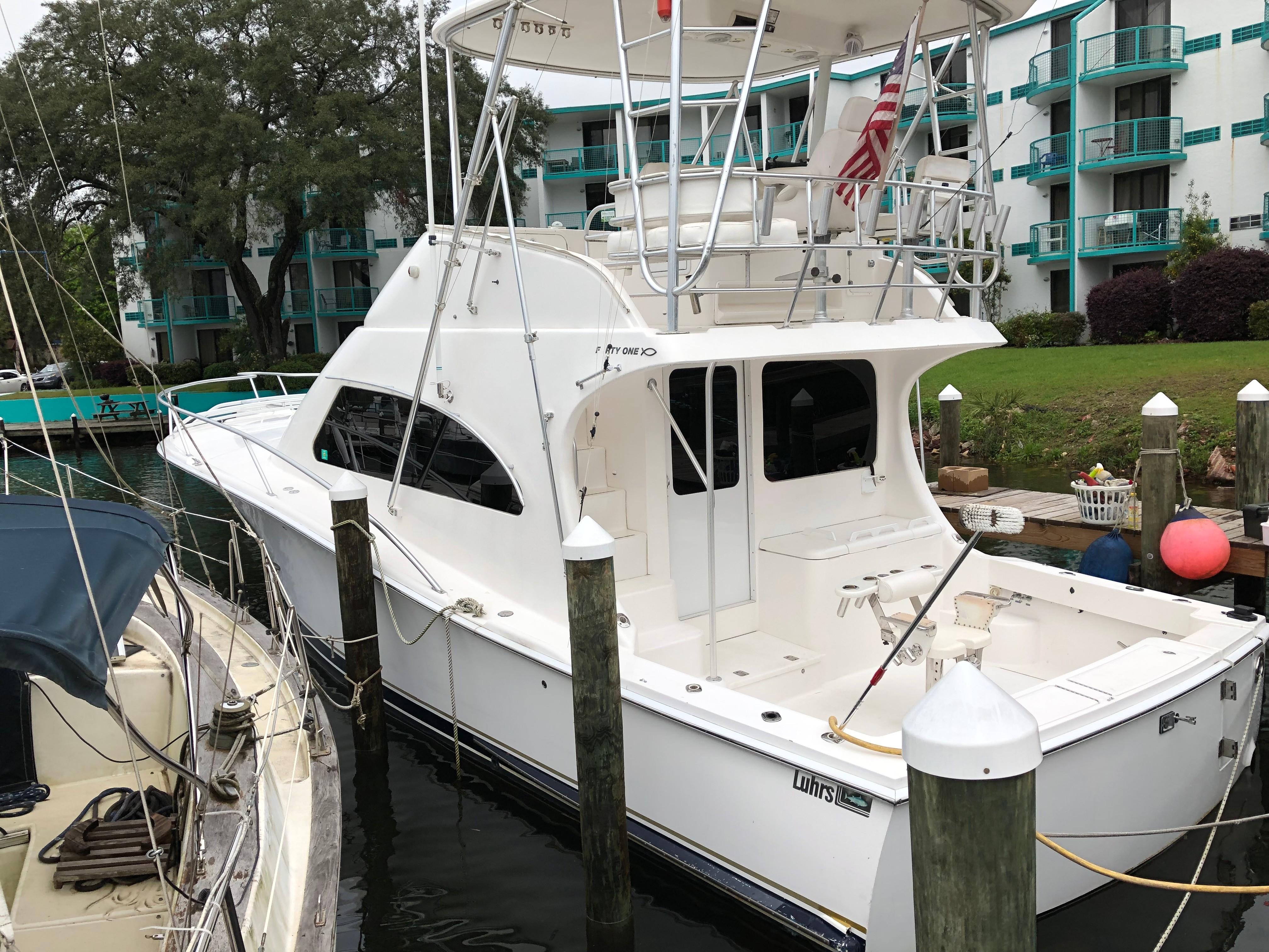Reel N Counters Luhrs 2004 41 Convertible 42 Yacht for Sale in US