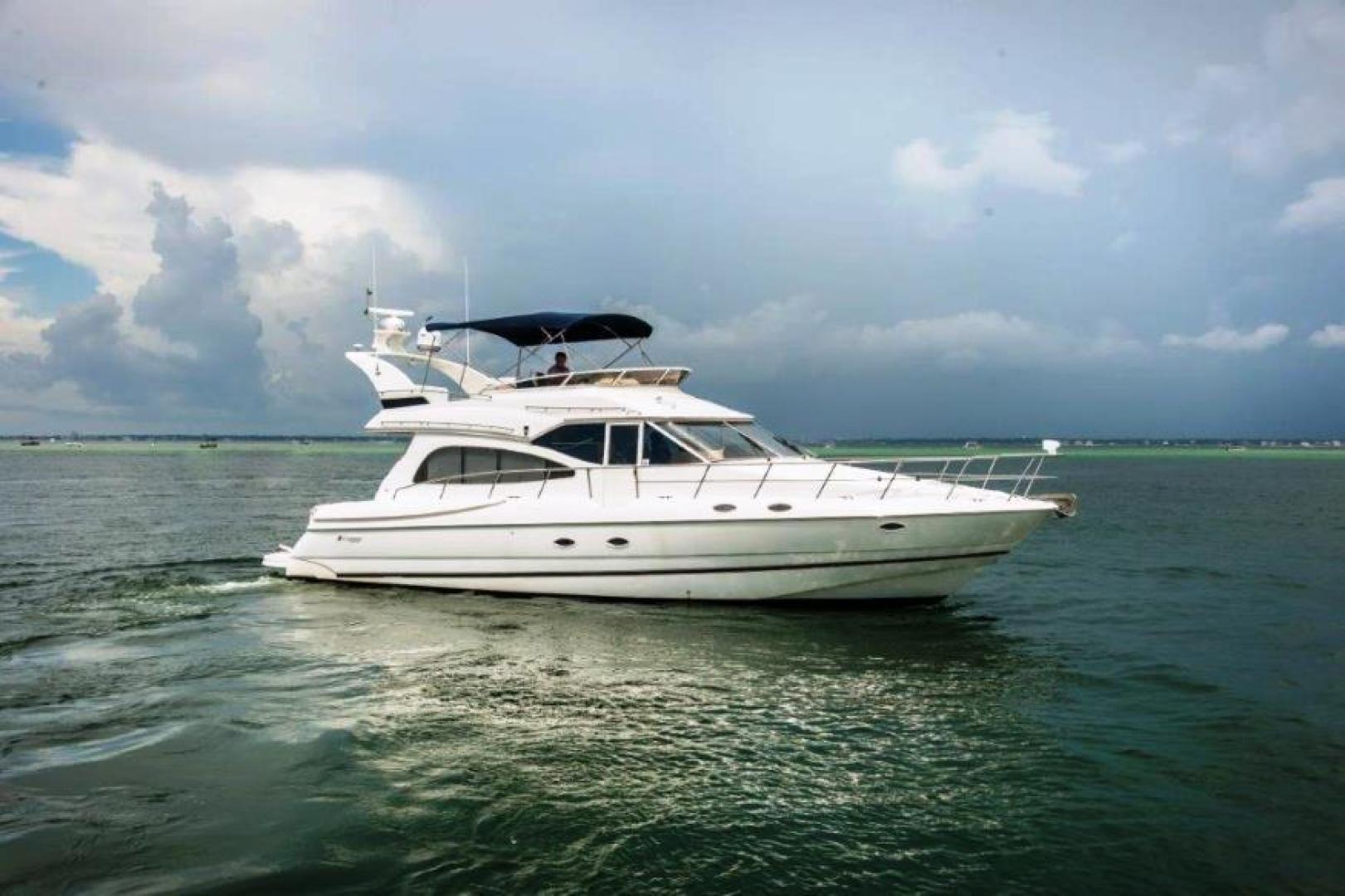 50 Cruisers Sport Series Sport Sedan 1999 "Cavu" | HMY Yachts