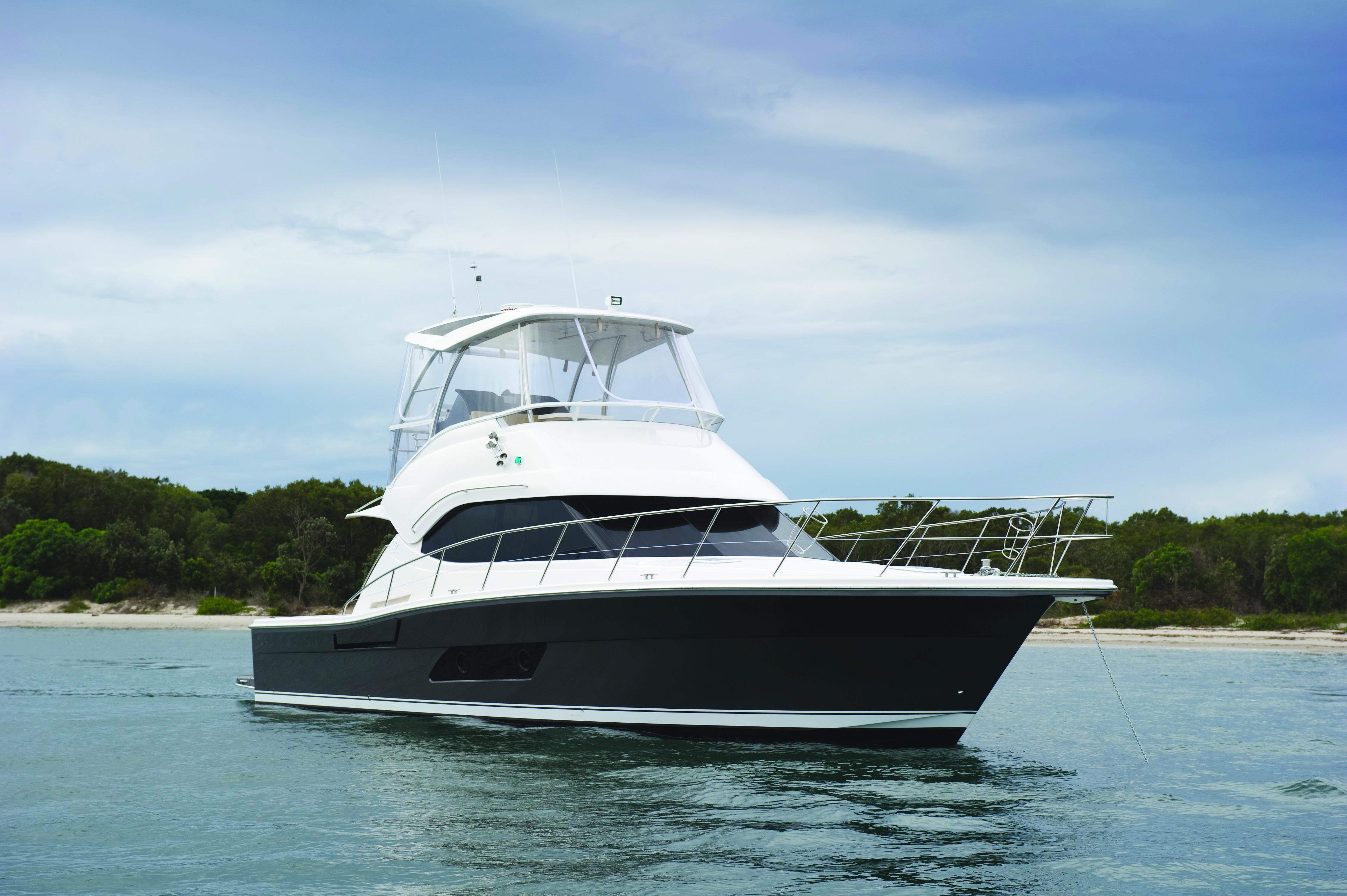 3962 Riviera 2018 43 Open Flybridge 43 Yacht for Sale in US