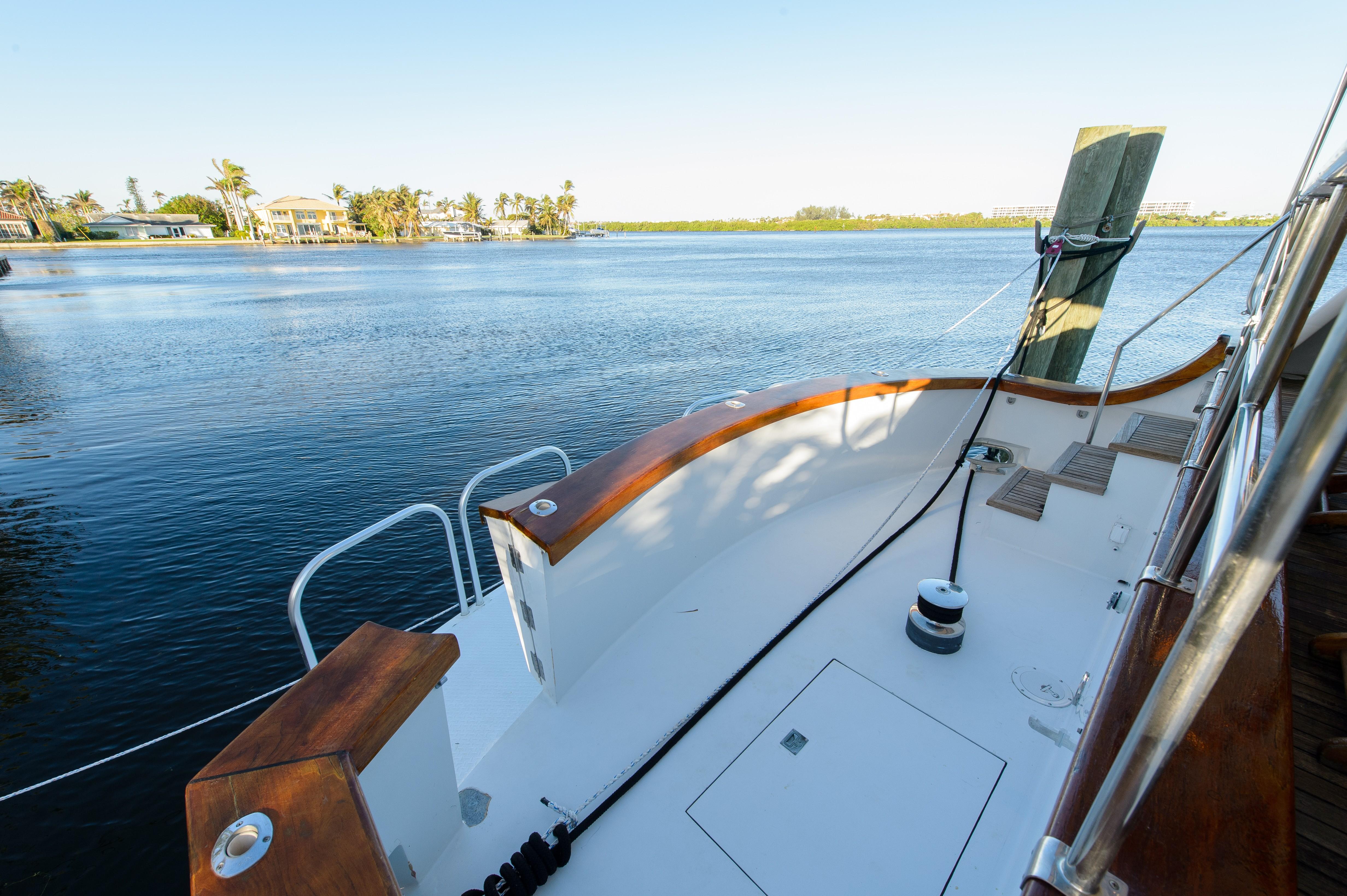 1990 Broward 90 ft Yacht For Sale | Allied Marine