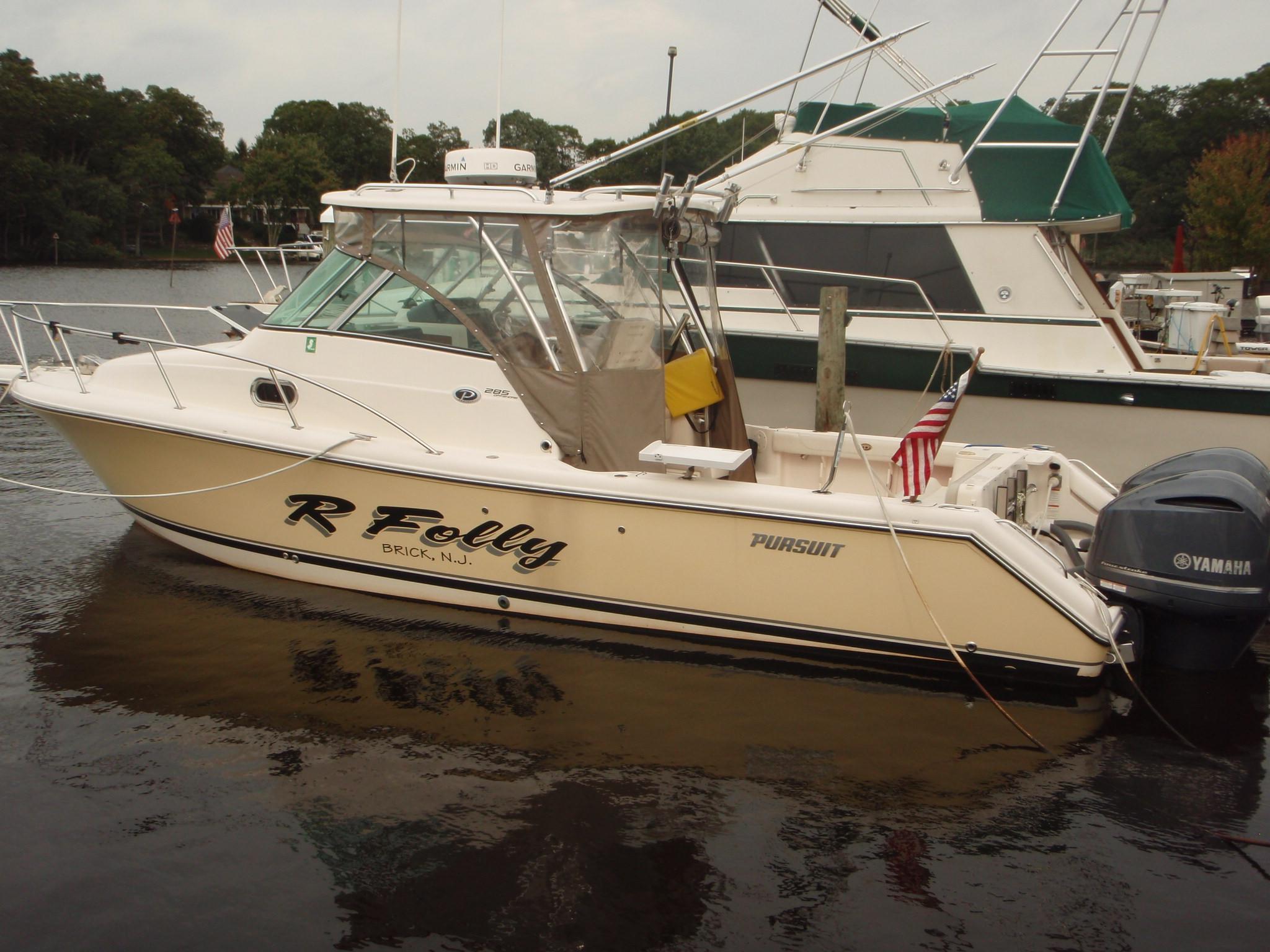 R Folly Pursuit 2013 285 Offshore 28 Yacht for Sale in US