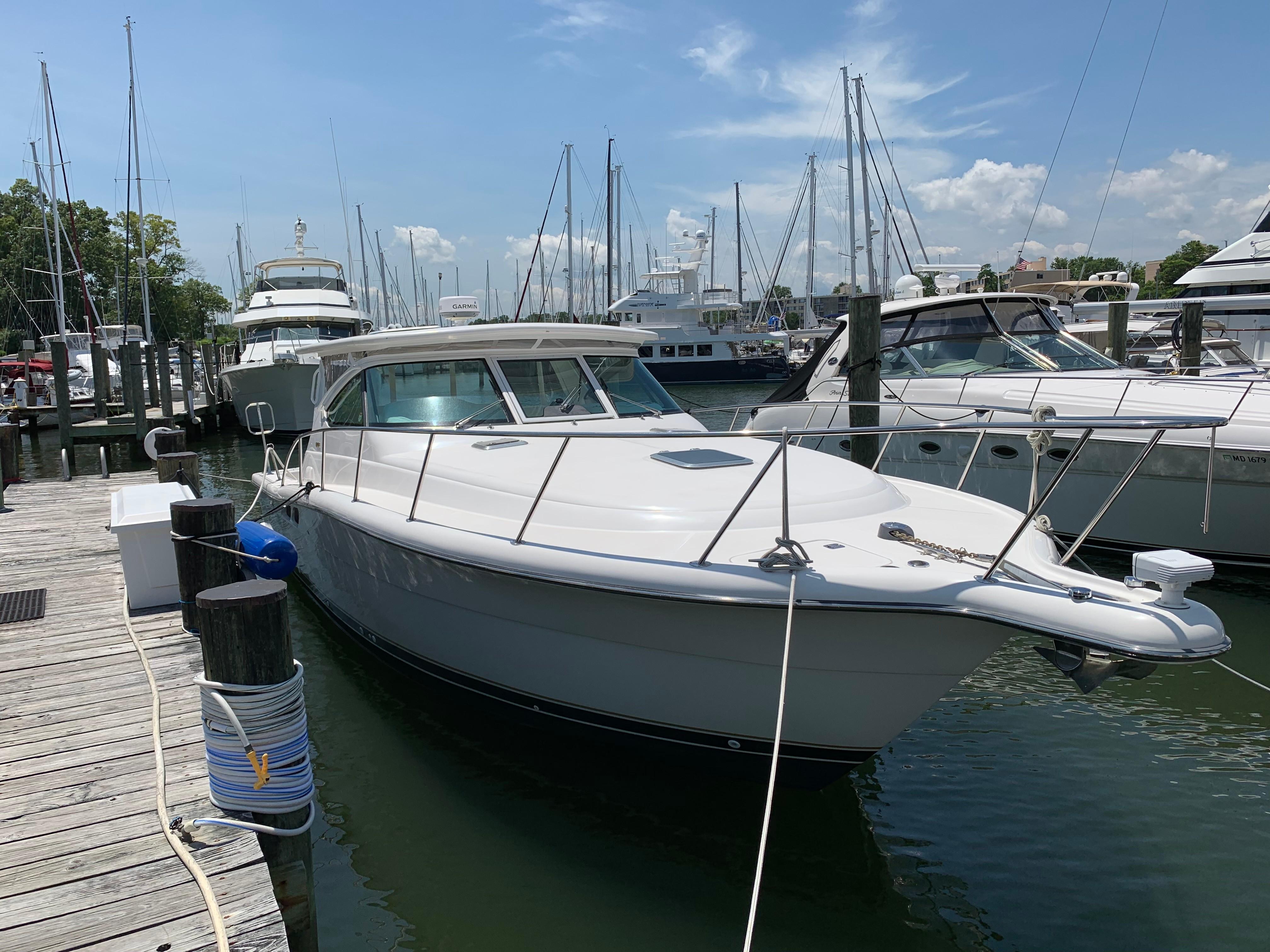 Solace Tiara 2004 3800 Open 38 Yacht for Sale in US