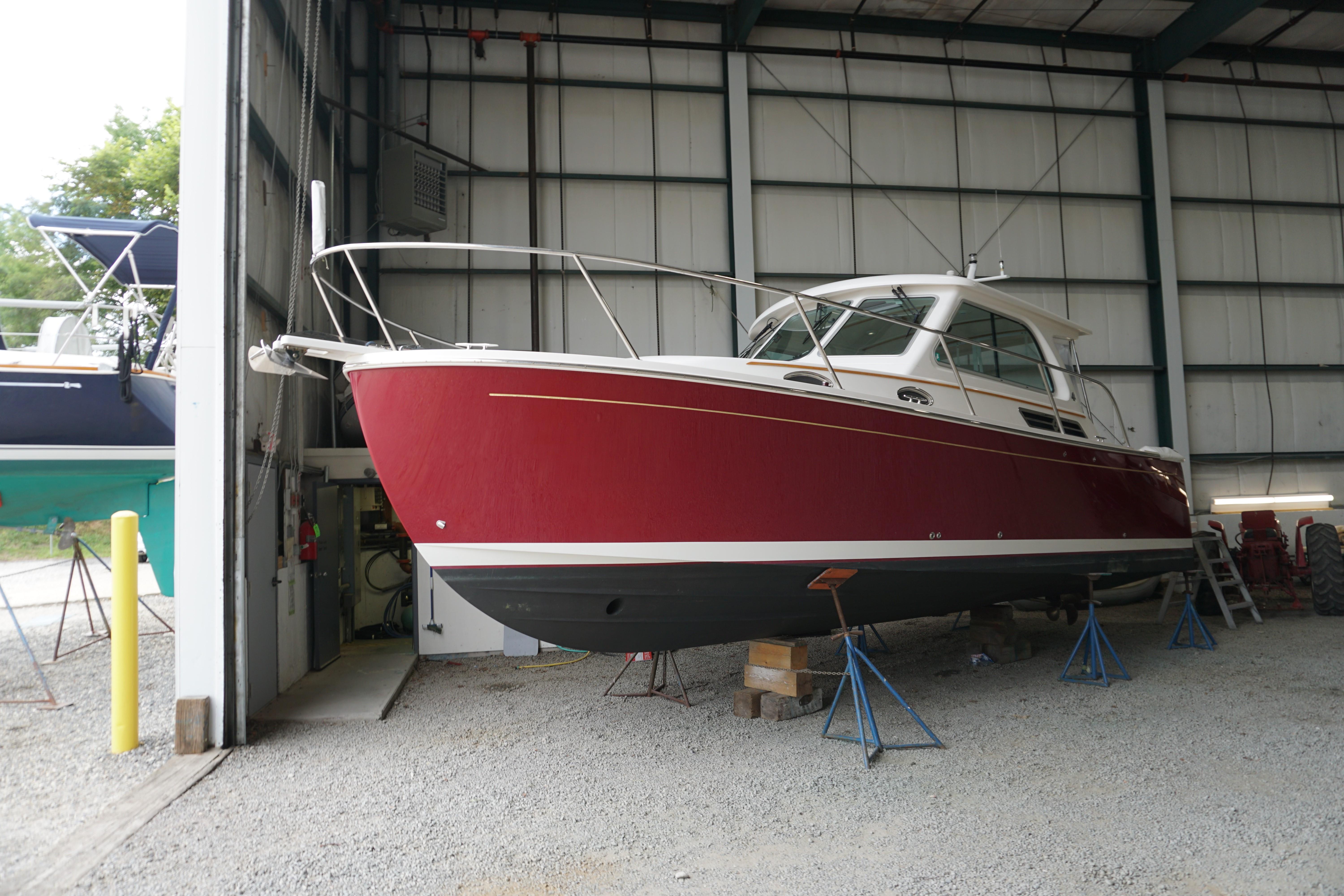 Back Cove 2013 30 Express 30 Yacht for Sale in US